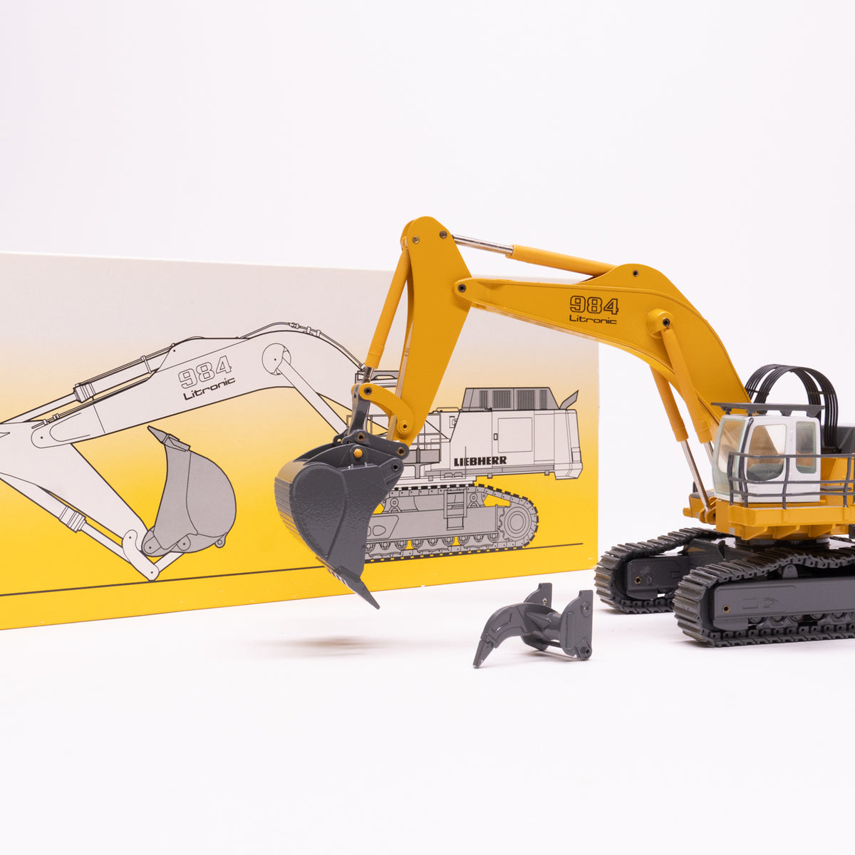 MO-87 Conrad Liebherr R984 - Yellow Version – Titan Diecast LLC