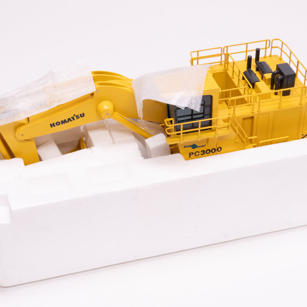 MD-176 NZG Komatsu PC3000 Excavator – Titan Diecast LLC