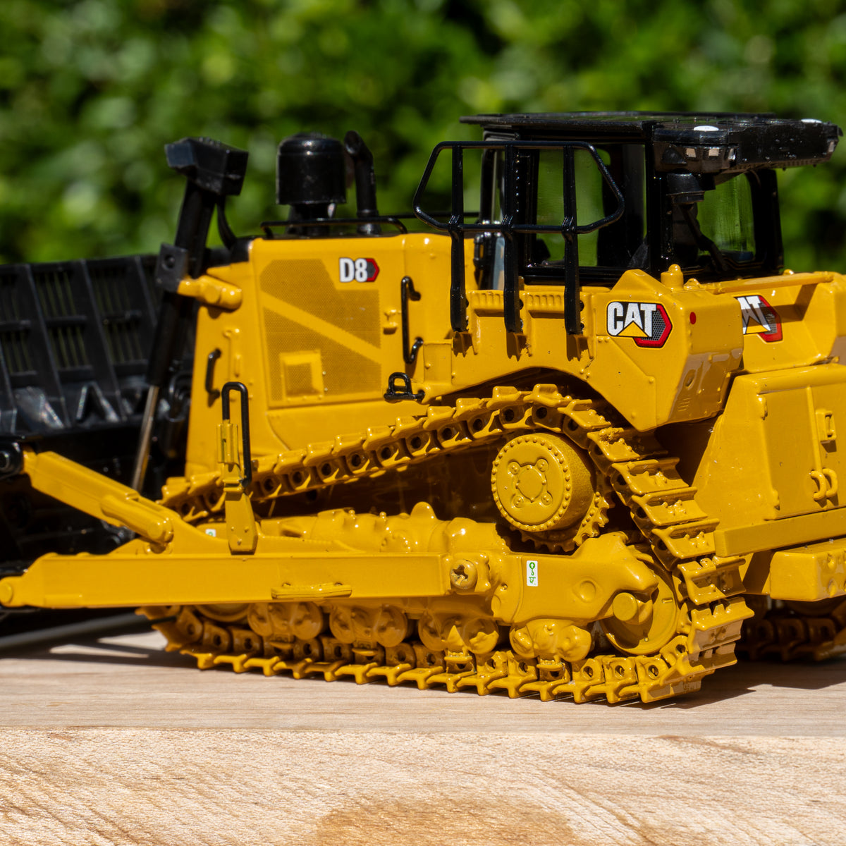 1/50 Scale Diecast Masters Cat D8 Waste Handler – Titan Diecast LLC