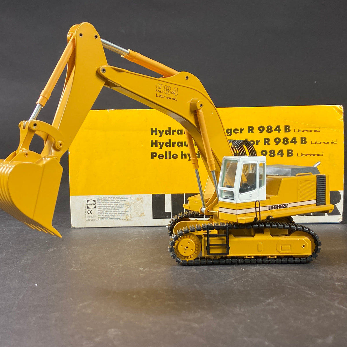 1/50 Scale Conrad Liebherr R984B Excavator – Titan Diecast LLC